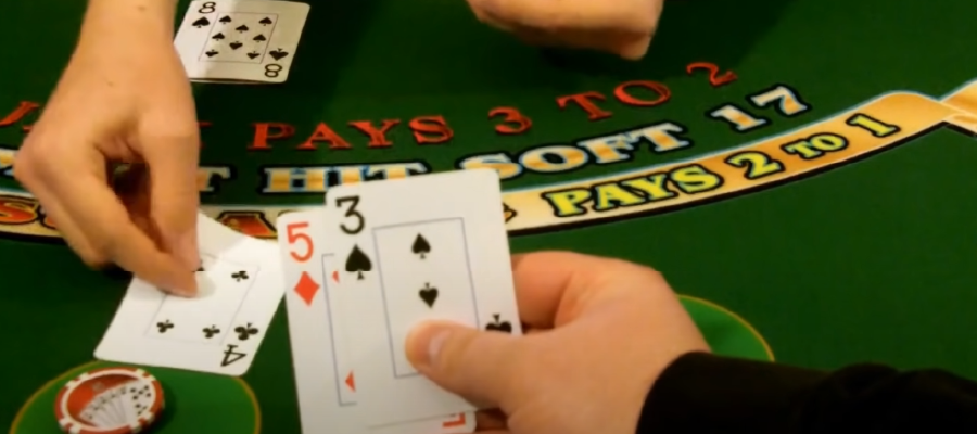 How To Deal Blackjack Guide: A Pro Dealer’s Perspective